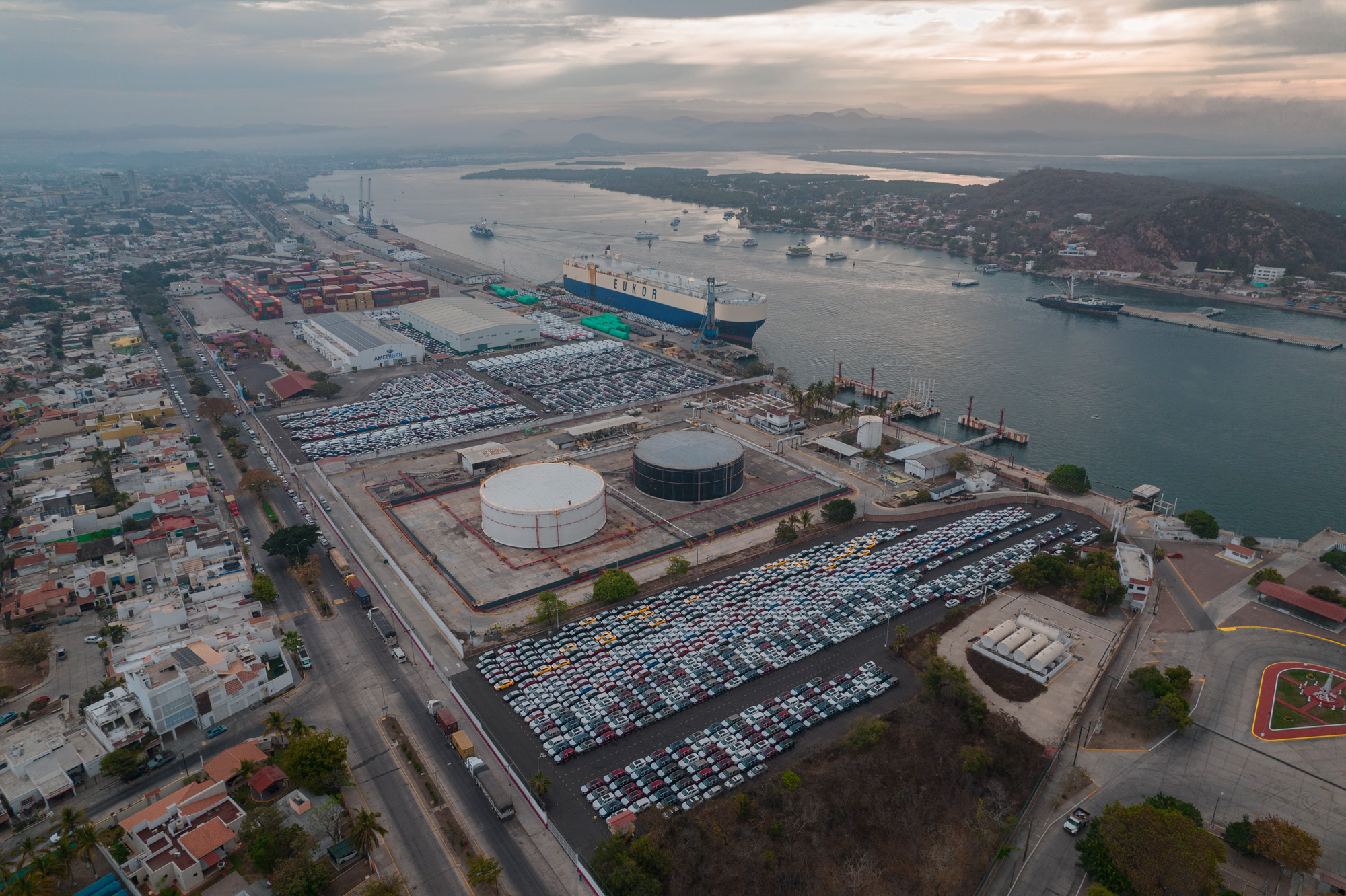 Photo Gallery – Hanseatic Global Terminals